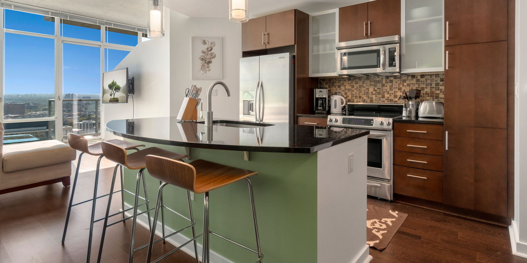 1 Bedroom 1 Bath Condo at Spire 35th Floor